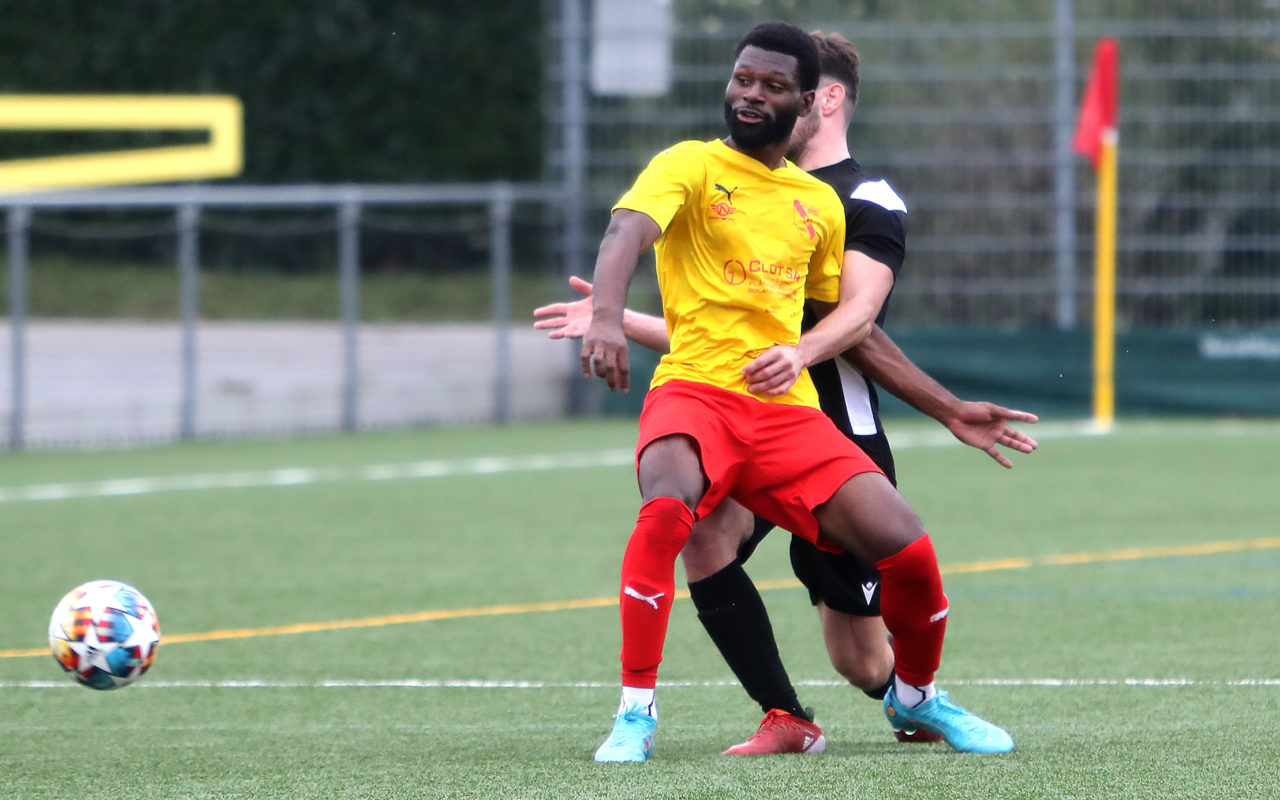 Lonay et Forward en duo un peu frustré