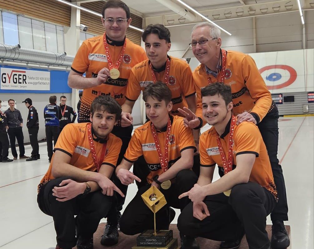 Les curleurs morgiens champions suisses juniors